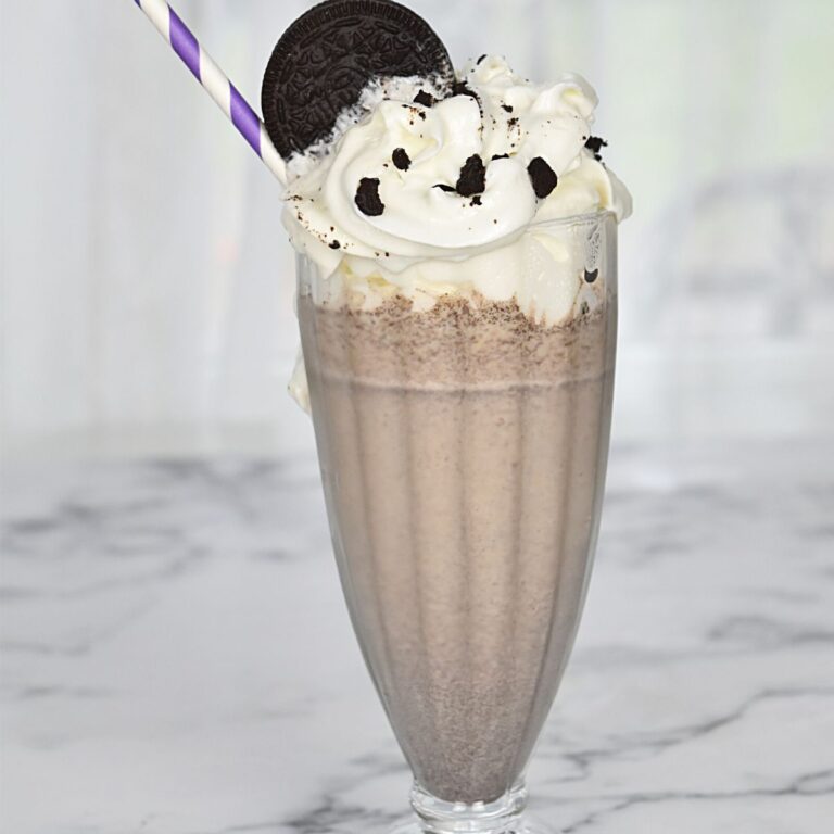 Oreo Milkshake - Full Kitchen Recipes