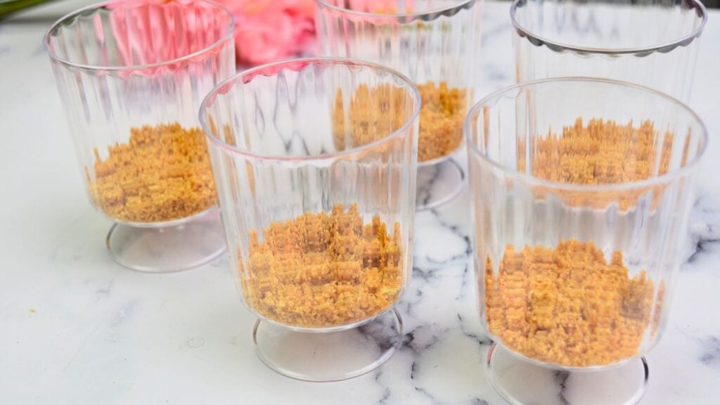 No-bake blueberry cheesecake cups - Full Kitchen Recipes